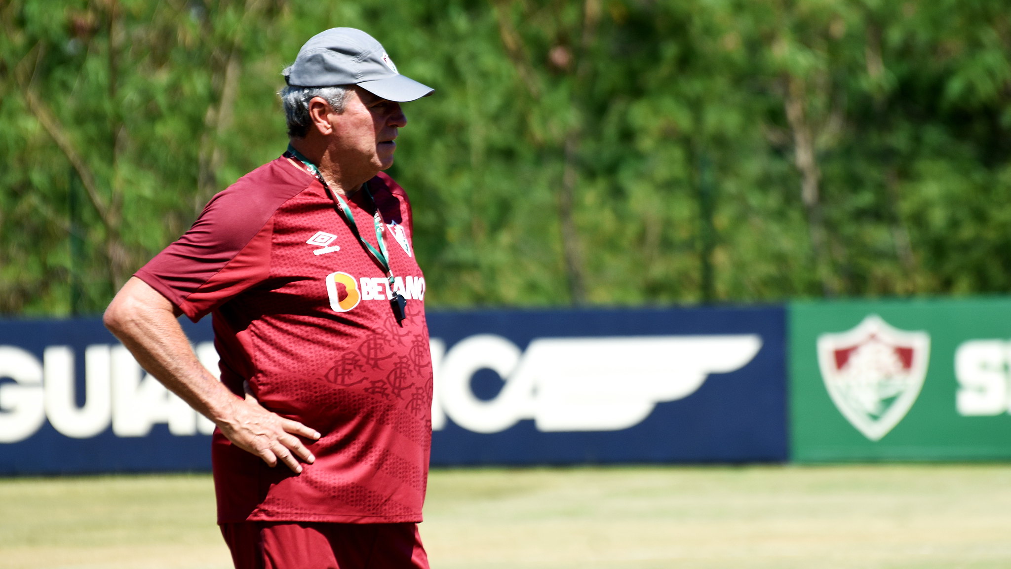 FOI-SE O "FAVORITAÇO" (MARIO NETO) • Saudações Tricolores