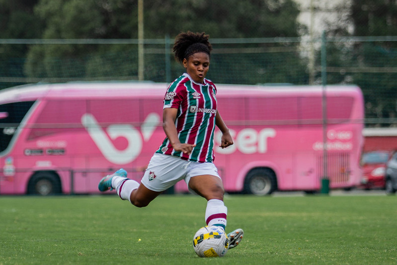 Destaque na temporada, Drika não permanecerá no Fluminense em 2023
