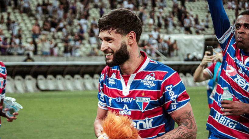 Novo alvo! Juninho Capixaba está na mira do Flu para 2023