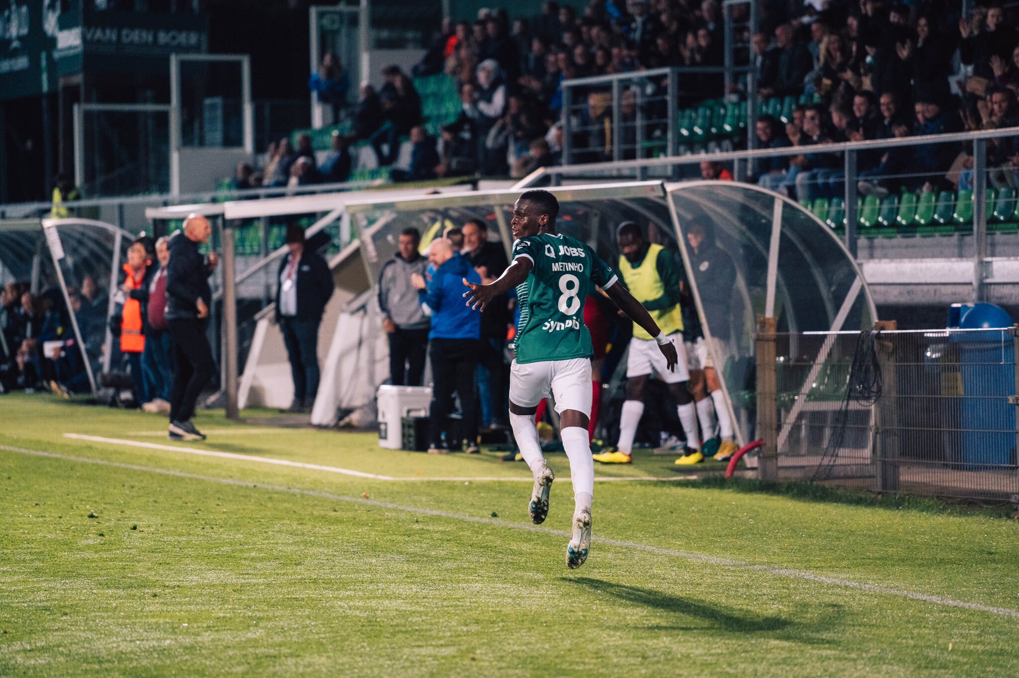 Ex-Flu, Metinho marca seu primeiro gol como profissional no Lommel SK