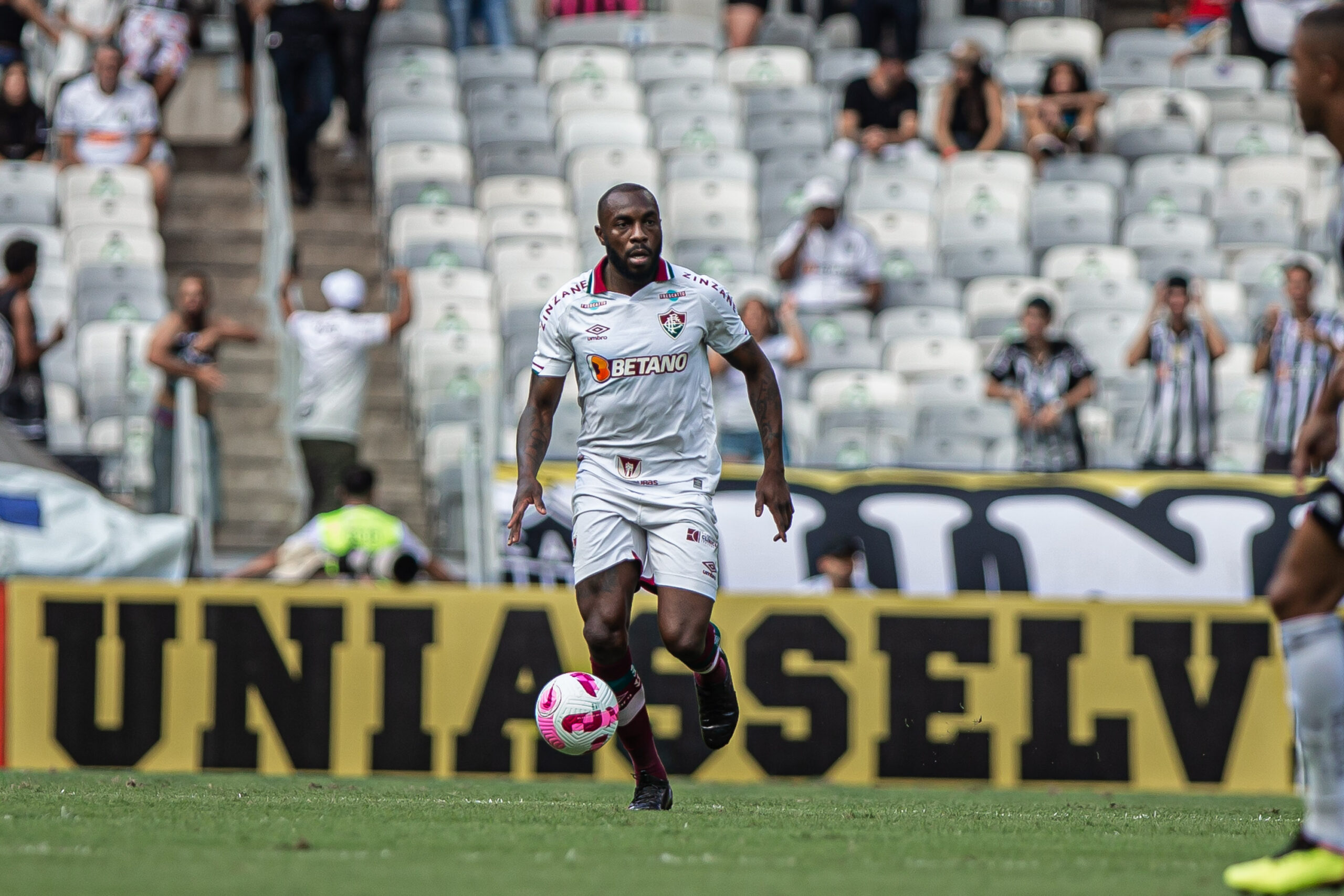 Após expulsão do Manoel, Fluminense se torna time com mais cartões ...