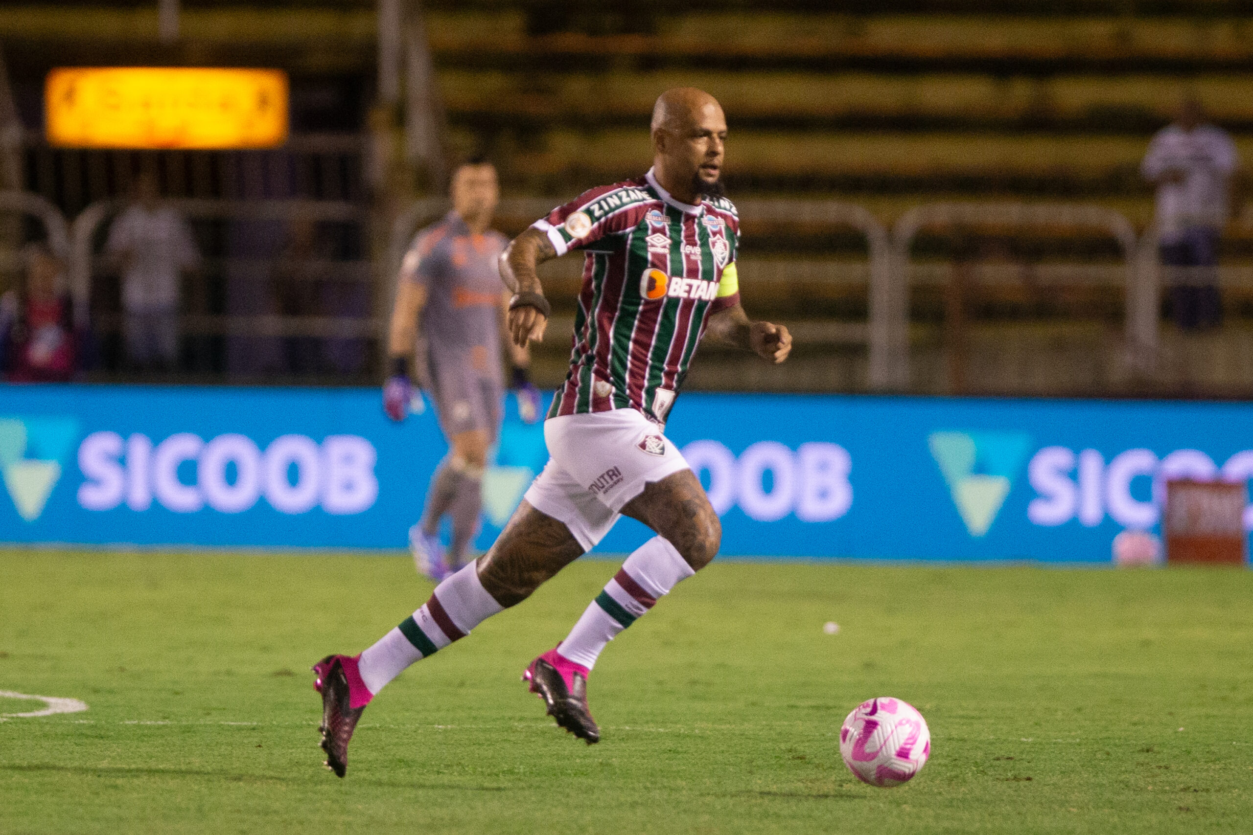 Felipe Melo se tornou o segundo jogador mais velho a marcar um gol com ...