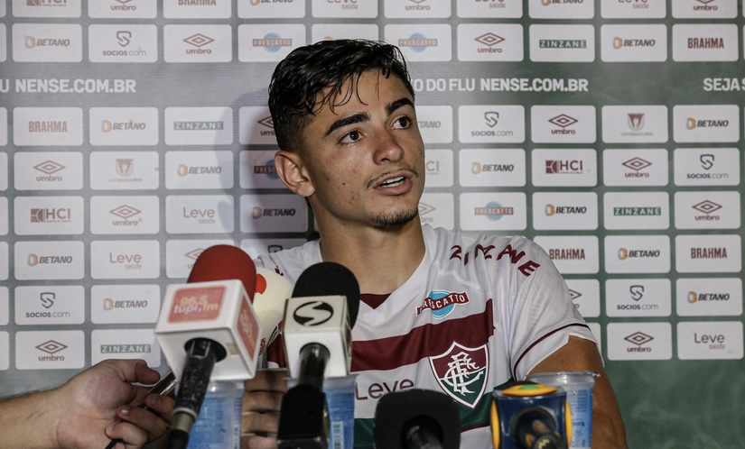 Zagueiro de origem, Felipe Andrade mostra polivalência e é destaque do ...