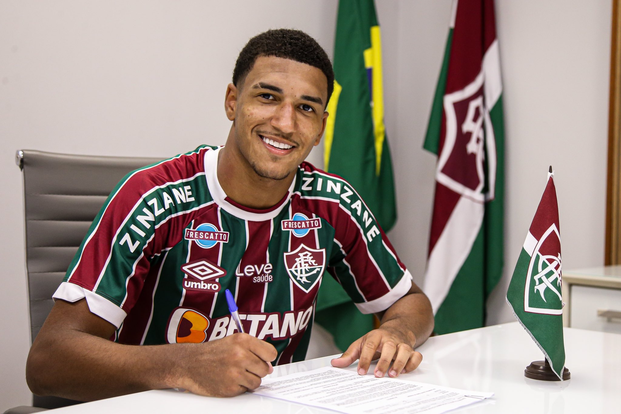 Fluminense renova com Kauã Elias até 2029 • Saudações Tricolores