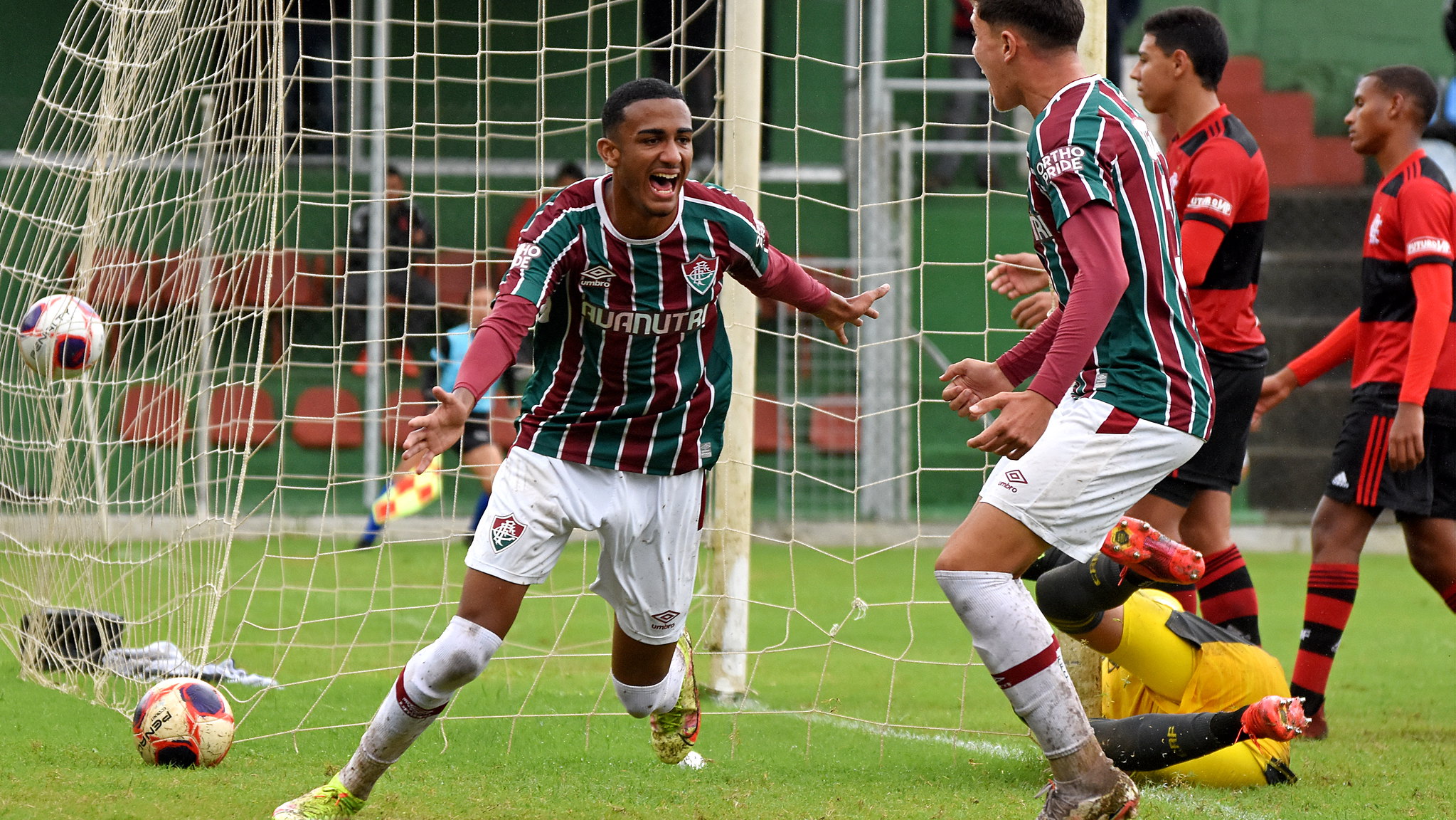 Fluminense concretiza venda de Kayky Almeida para Watford, da ...
