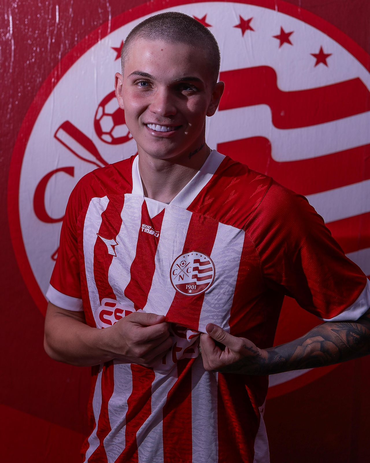 Léo Jance é anunciado pelo Náutico e deixa o Fluminense por empréstimo ...